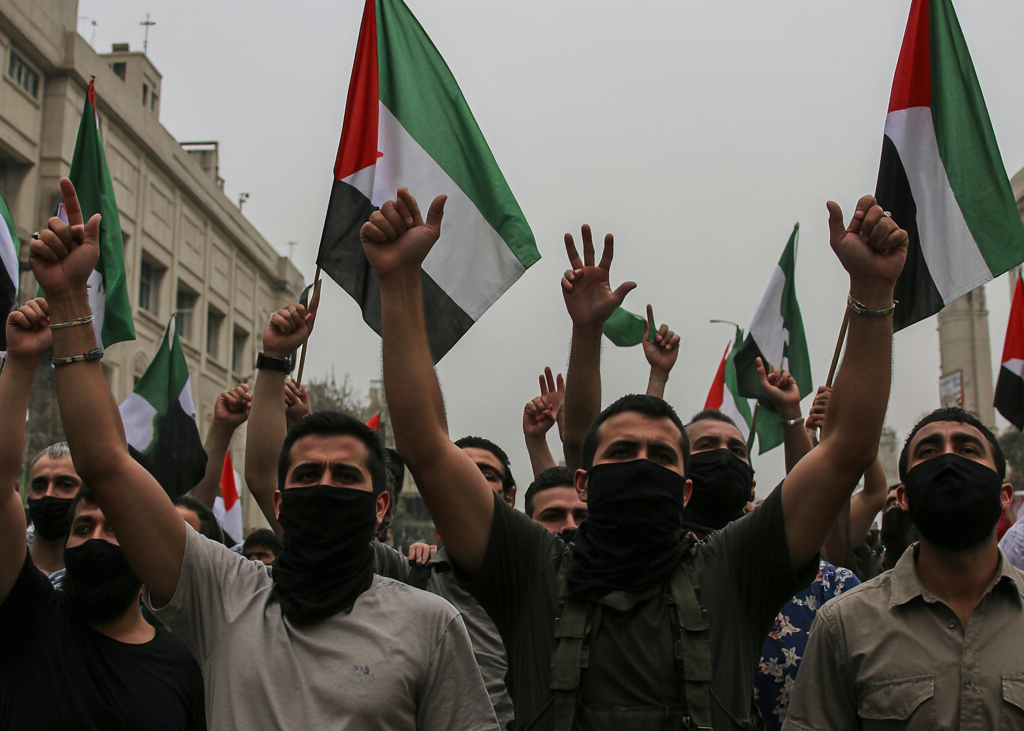 המחבלים למדו את השיטה: כך ישראל מתמרצת טרור במקום להרתיע אותו - המרכז ...